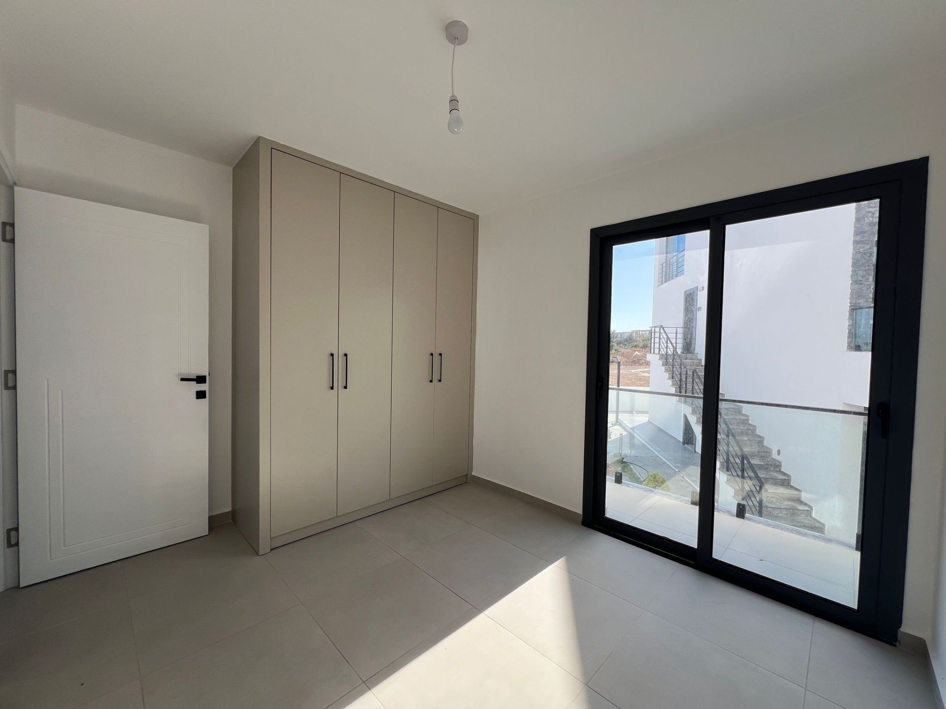 3-комнатный пентхаус loft 74 м² с террасой на крыше 31 м² в уютном ...